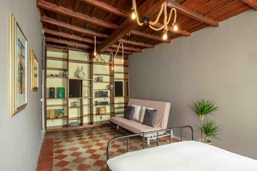 Dimora Florea - in the heart of Campo de' Fiori, Rome (updated prices 2025)