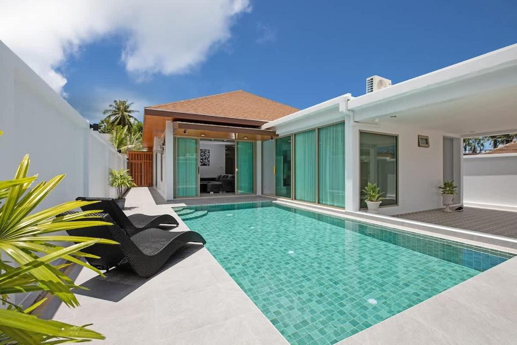 Modern 3BDR new villa in Rawai, Rawai Beach (updated prices 2025)