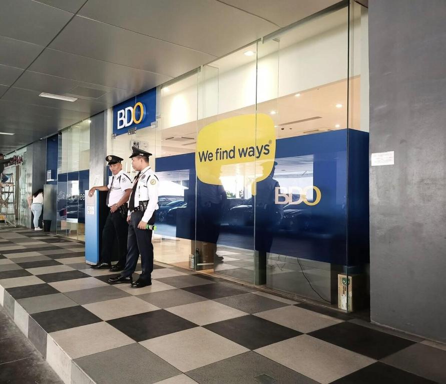 Happy Hideout V2 with Balcony, Manila (updated prices 2025)