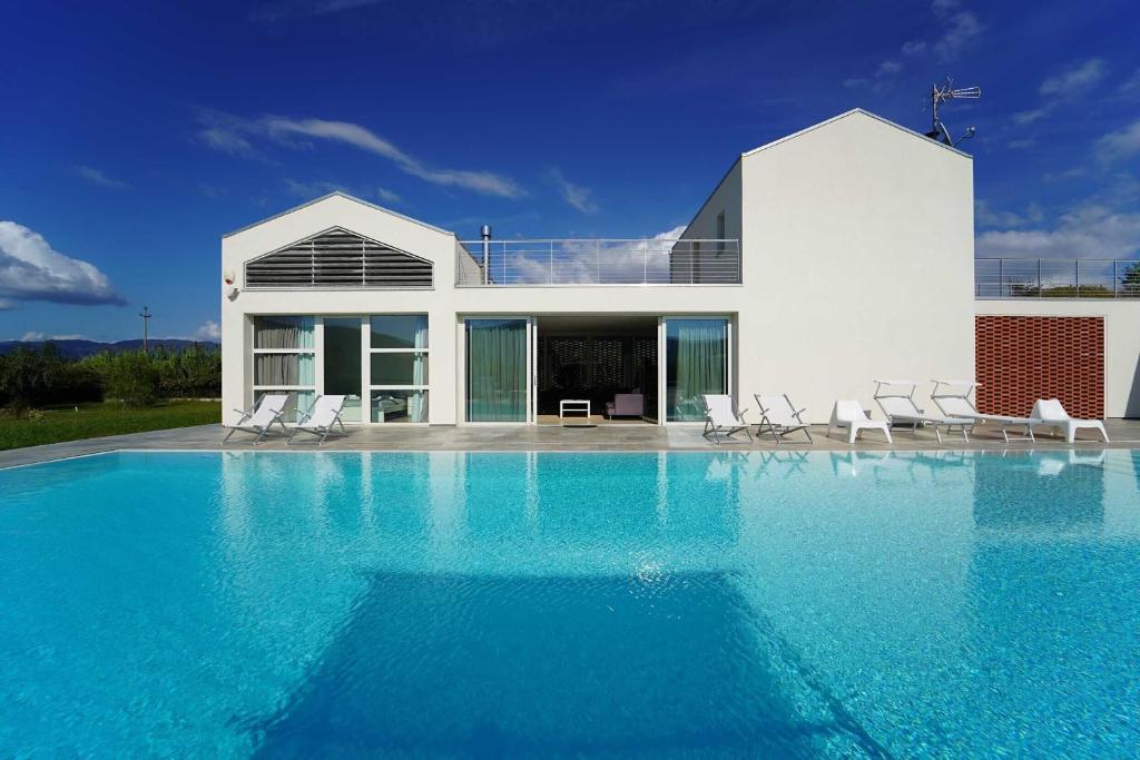 Villa Micol 5' from the sea!, Luni (updated prices 2025)