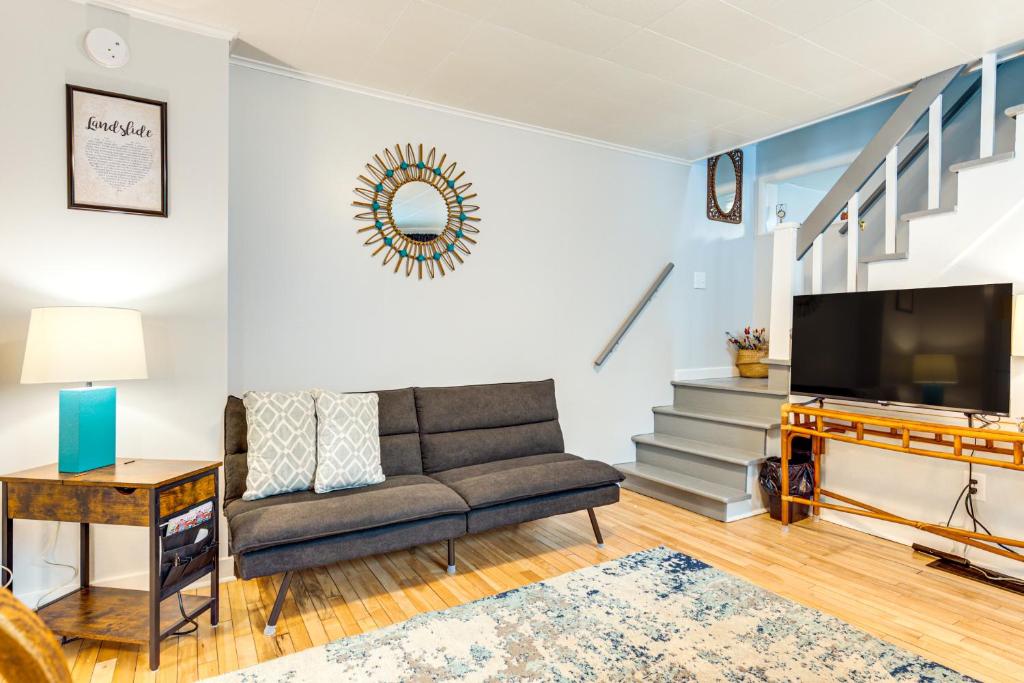 4 Mi to Lake Superior Calumet Getaway!, Calumet (updated prices 2025)