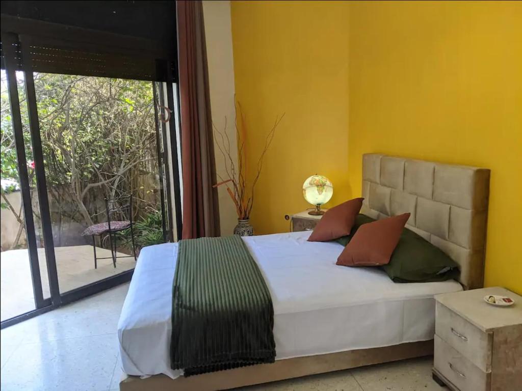 Beautiful room with Terrace in a stylish villa, Temara (updated prices ...