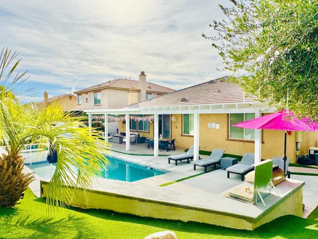 Indio Blue House, Indio (updated prices 2025)