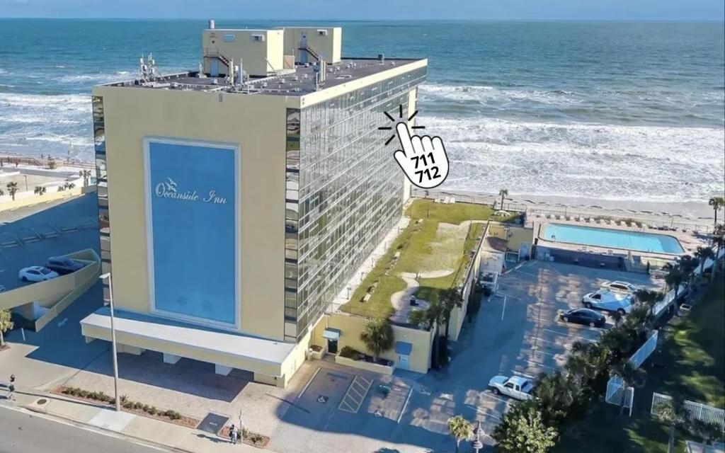Oceanside inn Daytona Beach right on the sand#711, Daytona Beach ...