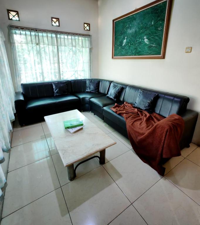 GREEN Homestay, Bandung (updated prices 2025)