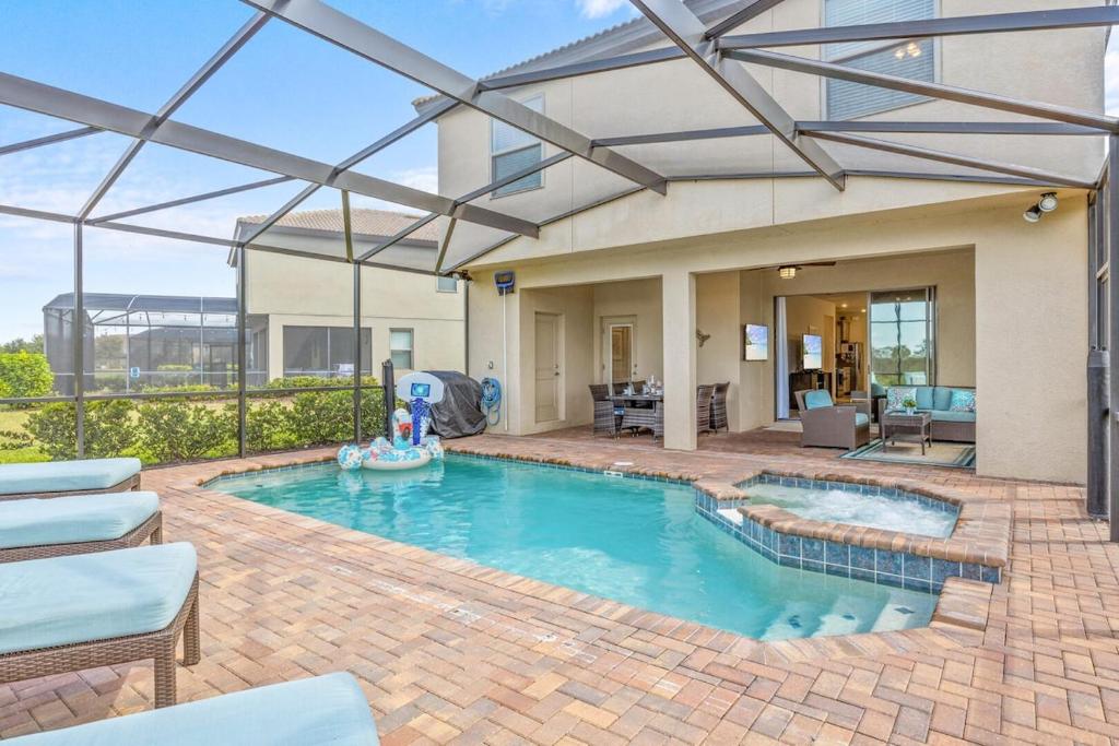 Solterra Family Vacation Home with Extended Pool Deck with Private Pool ...