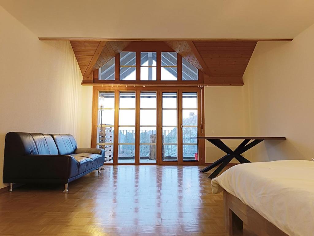 Luminous Studio, Herrenschwanden (updated prices 2025)