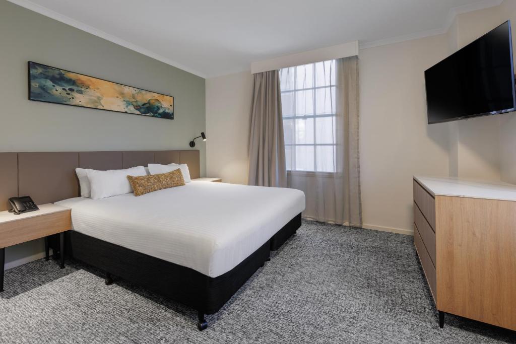 The Chancellor on Currie, Adelaide (updated prices 2025)