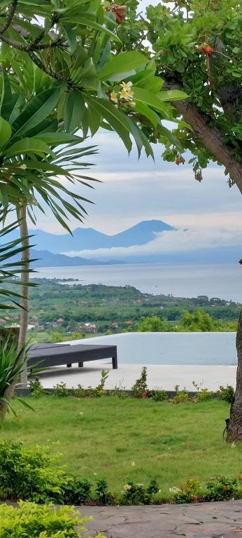 Segara Gunung Luxury Villa in Cempaga, Temukus (updated prices 2025)