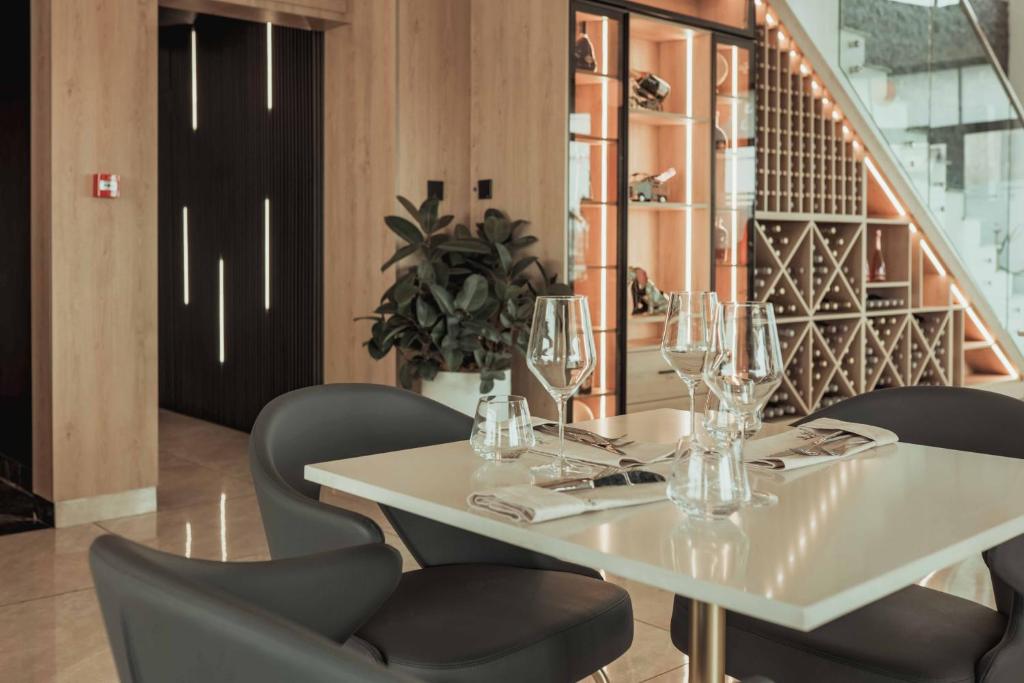 Accra Luxury Apartments @ The Signature, Accra (updated prices 2025)