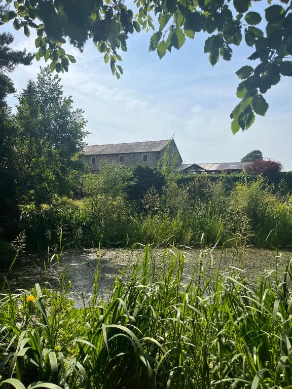 Cross Farm Retreat, Todmorden (updated prices 2026)
