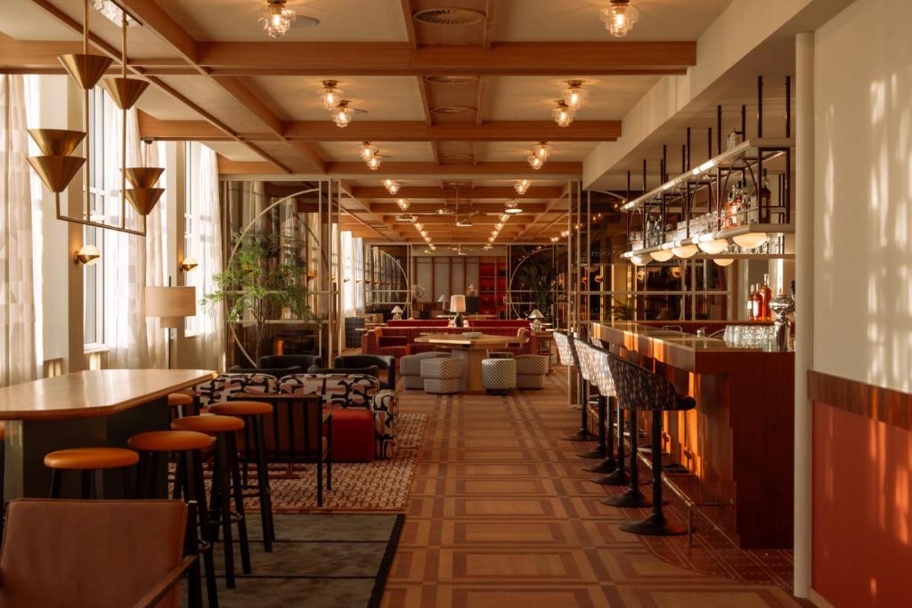 De Plesman Hotel The Hague, The Hague (updated prices 2025)