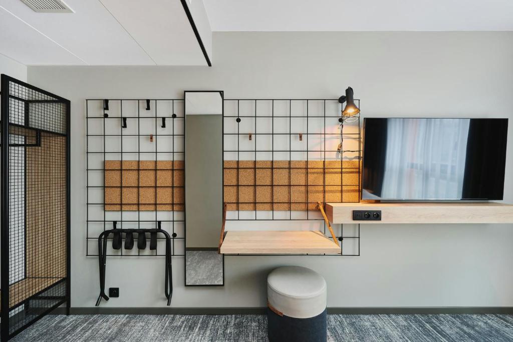 Moxy Warsaw City, Warsaw (updated prices 2025)