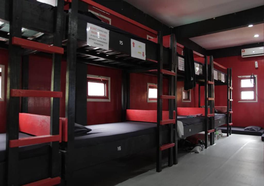 Monkey Hut Cafe & Bed, Kuala Besut (updated prices 2026)