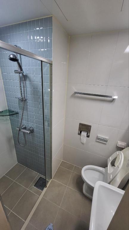 1-2911 #SubwayLine9 #SinnonhyeonStation #1MinWalk #GangnamStation #High ...