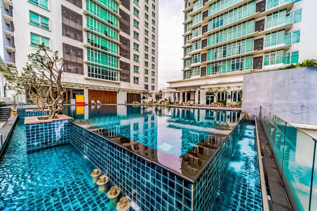 KL Sentral Dua Sentral King Bedroom Suite With Merdeka 118 and KLCC ...