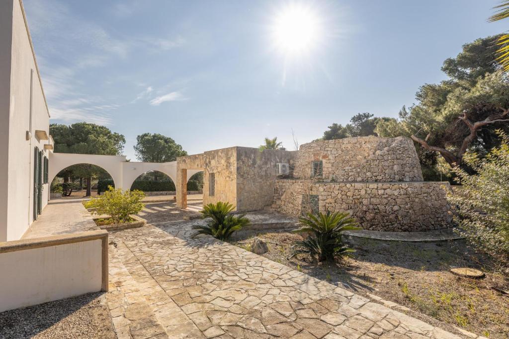 Villa degli Archi, Torre Suda (updated prices 2025)