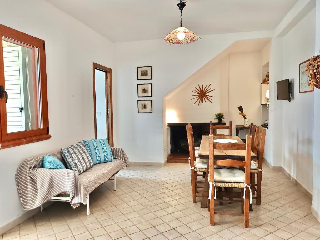 VILLA PERDEPERA Jennas, Marina di Gairo (updated prices 2025)