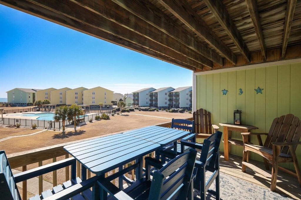 Blue Oar- Beach, Pool, and Sun in Surf City!, Holly Ridge (updated ...