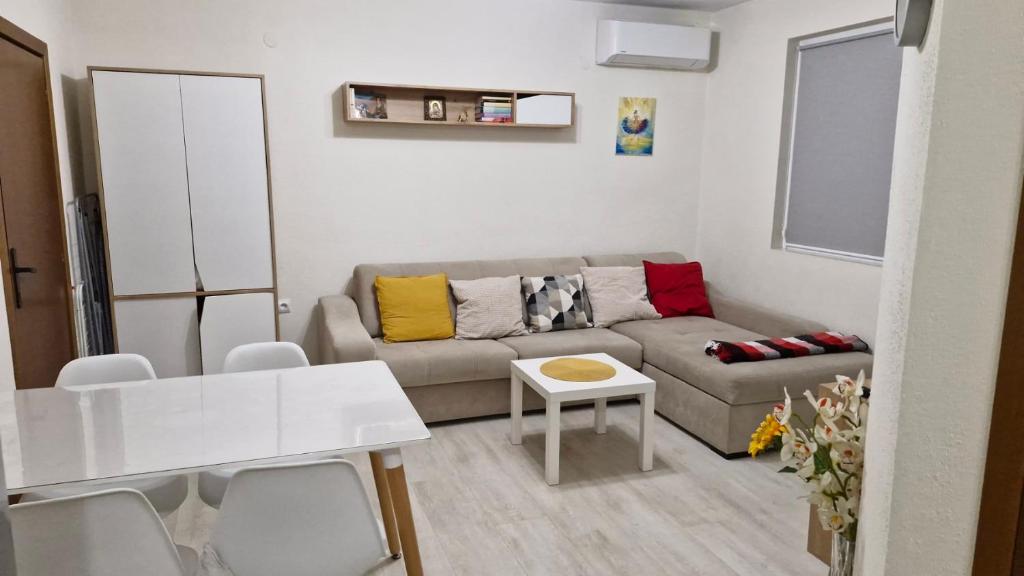 Positive Apartment, Petrich (updated prices 2026)