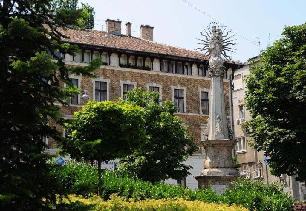 Pearl Maria, Budapest (updated prices 2026)