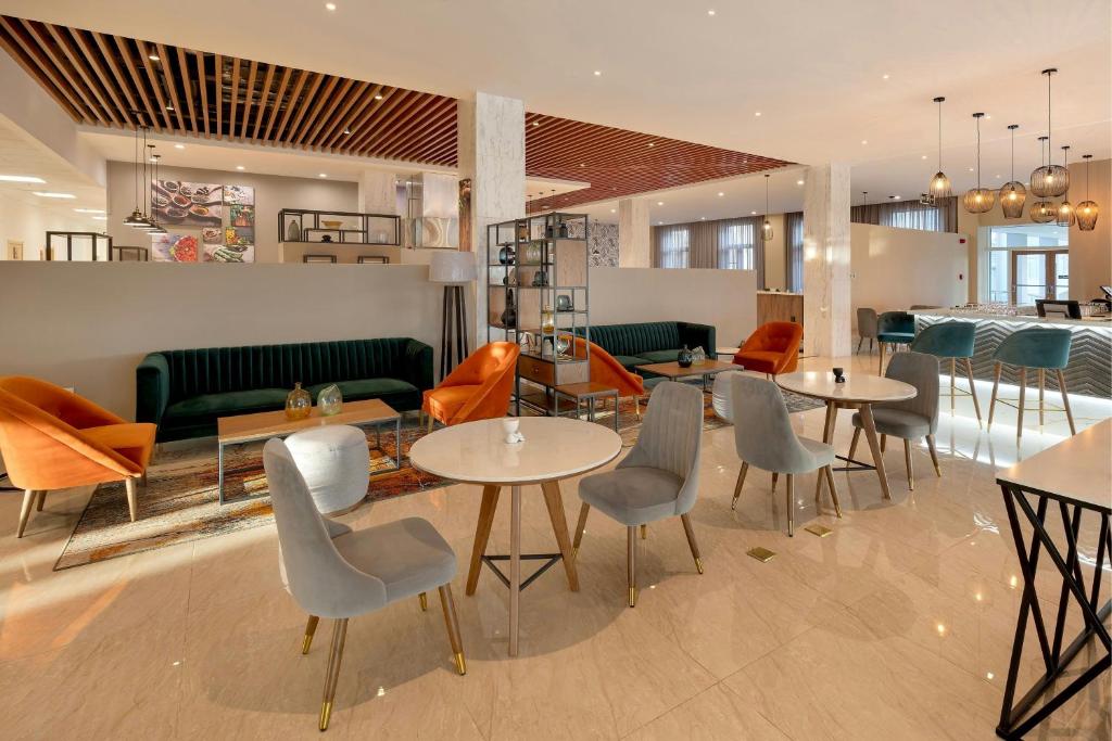 Protea Hotel by Marriott Lusaka International Airport, Lusaka (updated ...