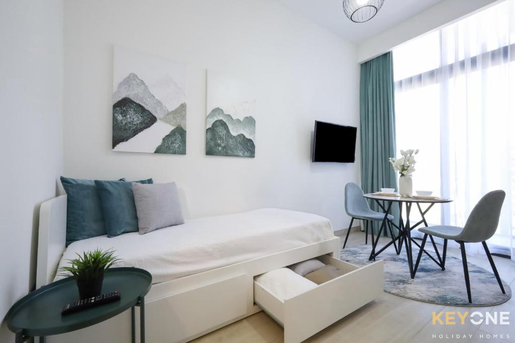 Modern Elegance Studio in Azizi Riviera, Dubai (updated prices 2025)