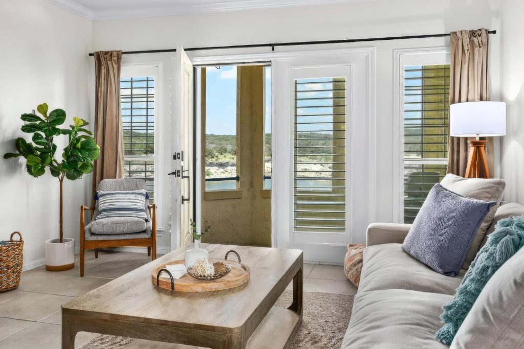 Lakeview Villa, Lago Vista (updated prices 2026)