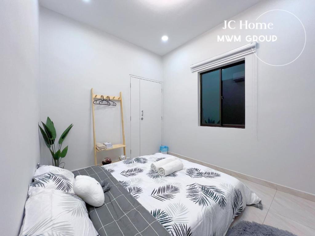 Room in Jalan Rusa Walk to KSL JCHome By MWM, Johor Bahru ...