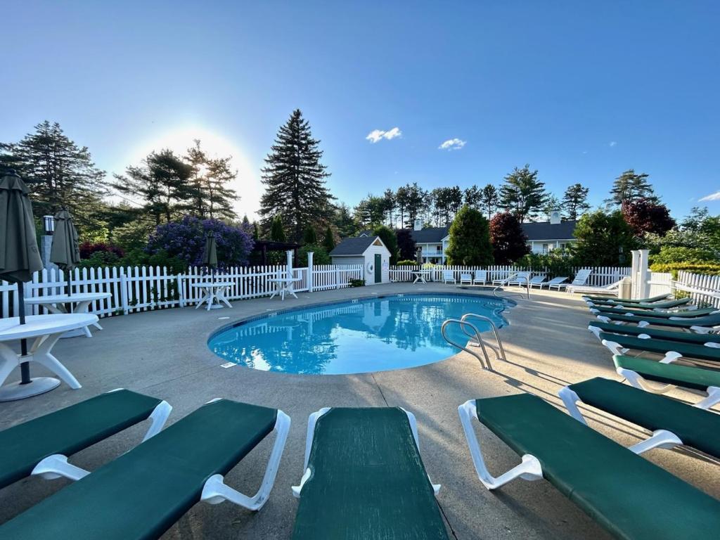 Golden Gables Inn, North Conway (updated prices 2025)