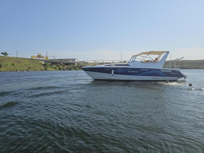 Cazare pe Yacht, Limanu (updated prices 2025)