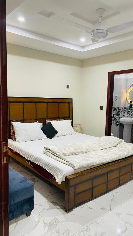 UrbanBnB - Cozy Studio in Islamabad, Rawalpindi (precios actualizados 2025)