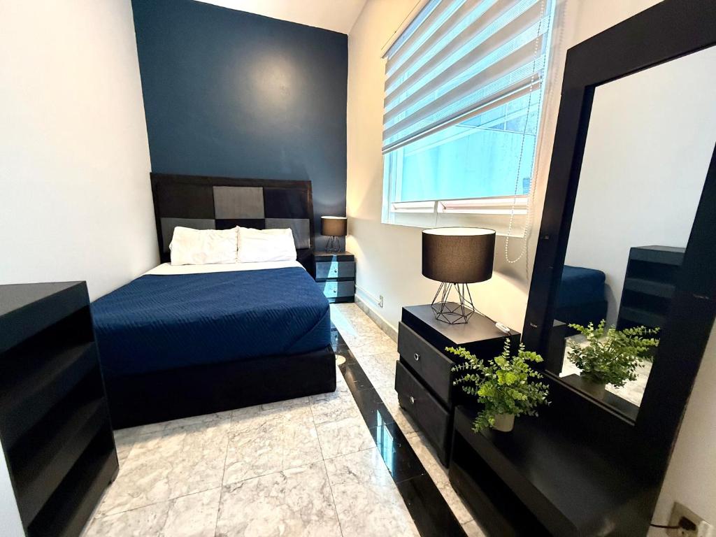 ROOMIES HOSTEL Reforma - La Diana, Mexico City (updated prices 2025)