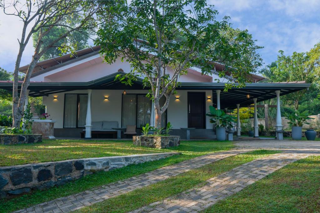 Samadhi Lagoon Villa, Rathgama (updated prices 2025)