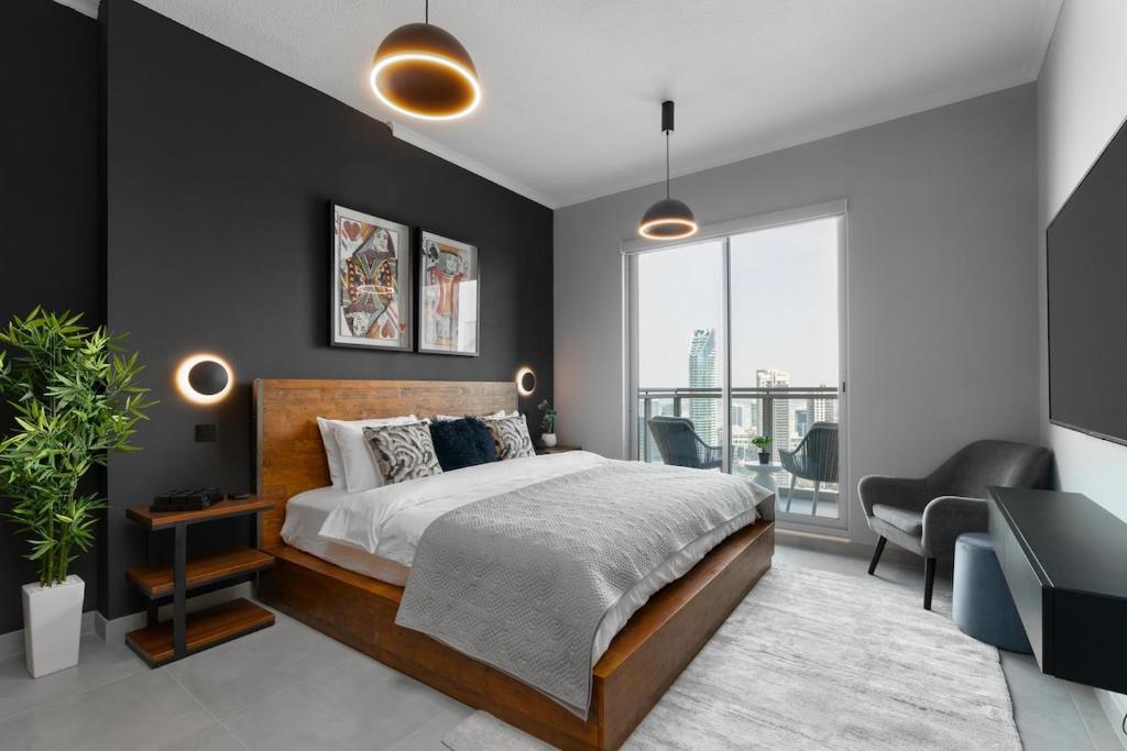 Luxury in the Sky - 1BR Burj Inner Circle, Dubai (updated prices 2026)