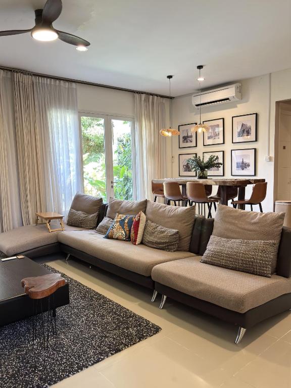 Cozy Botanical Garden House, Batam Center (updated prices 2026)