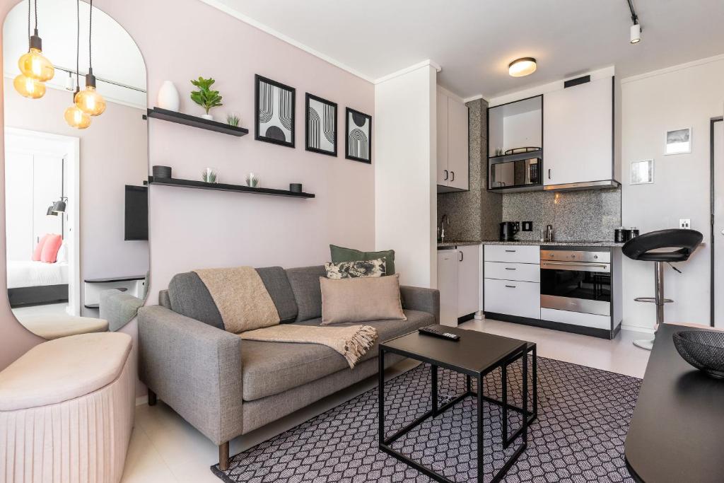 Flamingo 302: Sea Point Aprt with Sea Views, Cape Town (updated prices ...