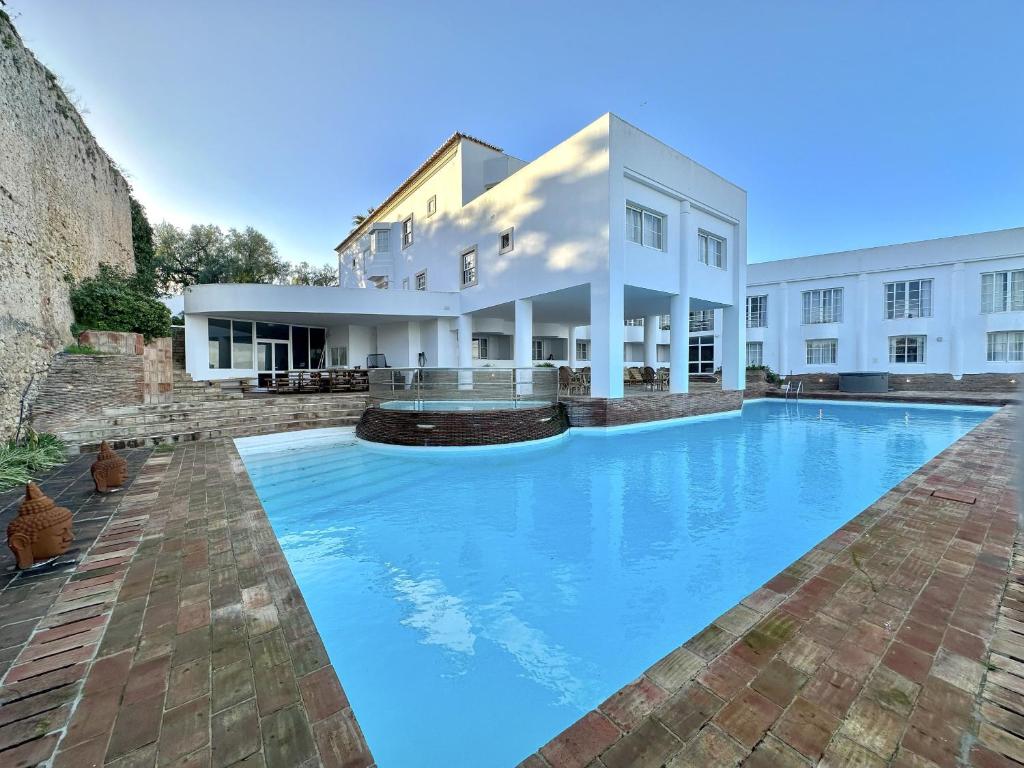 SUPERIOR COM VISTA MAR SIMPLEX 5Px - T2, Lagos (updated prices 2025)