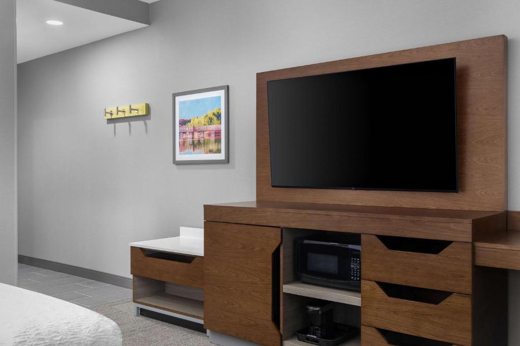 Hampton Inn & Suites Orangeville, On, Orangeville (updated prices 2025)