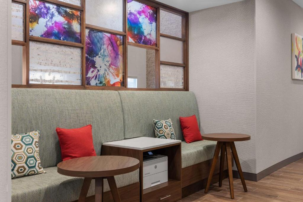 Hampton Inn & Suites Orangeville, On, Orangeville (updated prices 2025)