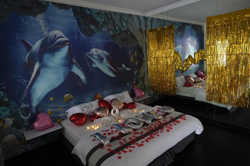 8988 Beach Resort, Ciawi (updated prices 2026)