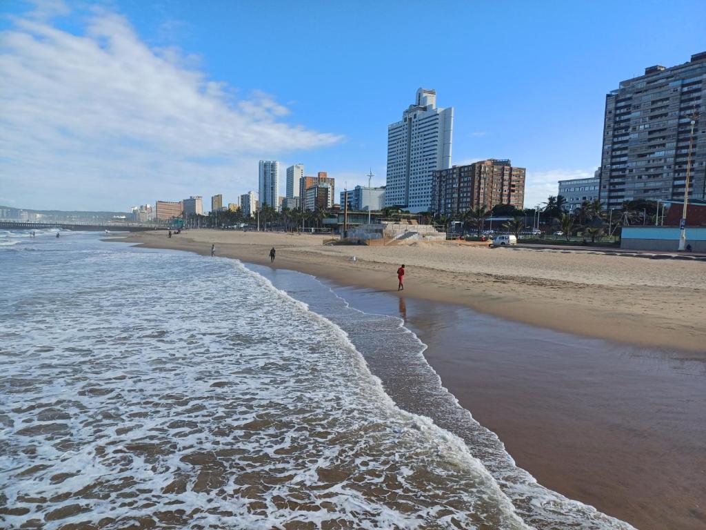 Durban Beachfront Deluxe OceanSeaside Self Catering Apartments, Durban ...