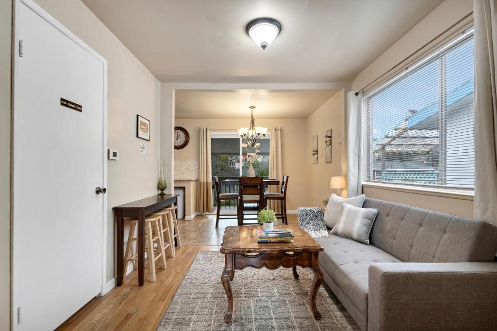 Brighton Entire Home Near Park & Light Rail, Seattle (updated prices 2026)