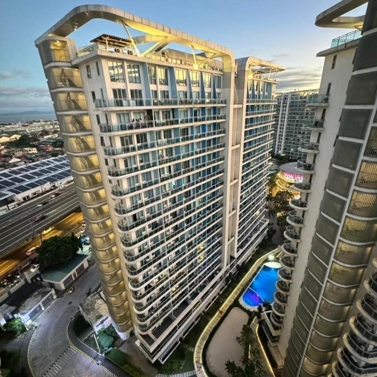 Rio West Tower - Azure Urban Resort Residences, Manila (precios ...