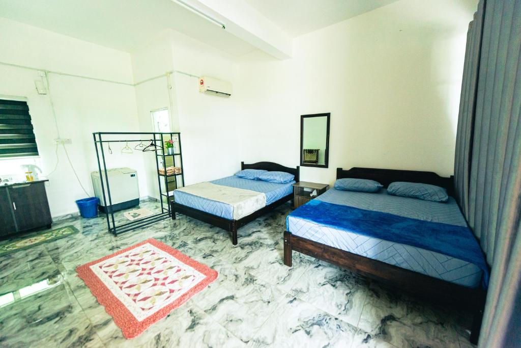 MKB Homestay - Landed Studio room with 2 Queen bed and Free Parking, Shah Alam (updated prices 2026)