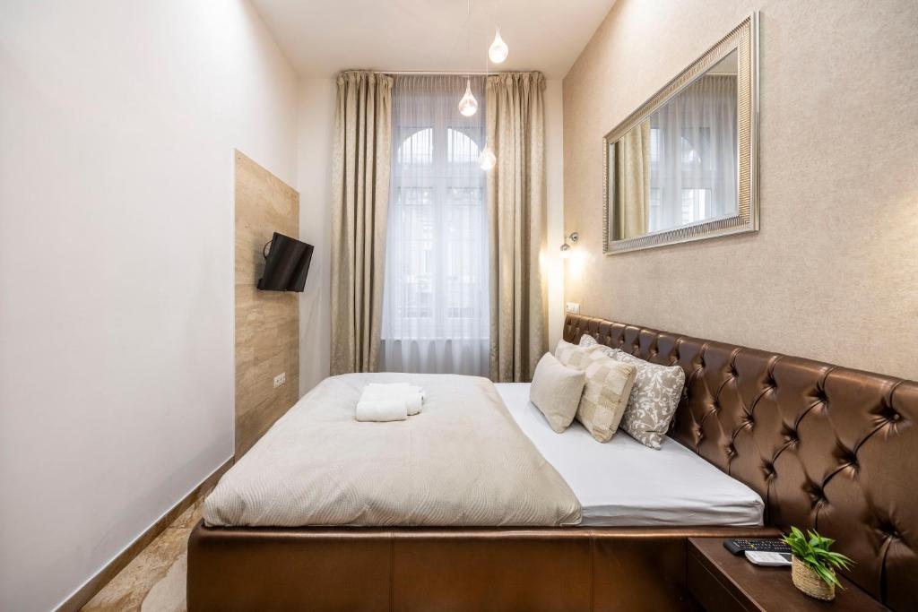 Luxe n' Charm Central Grand Suite by Prestige Homes, Budapest (updated prices 2025)