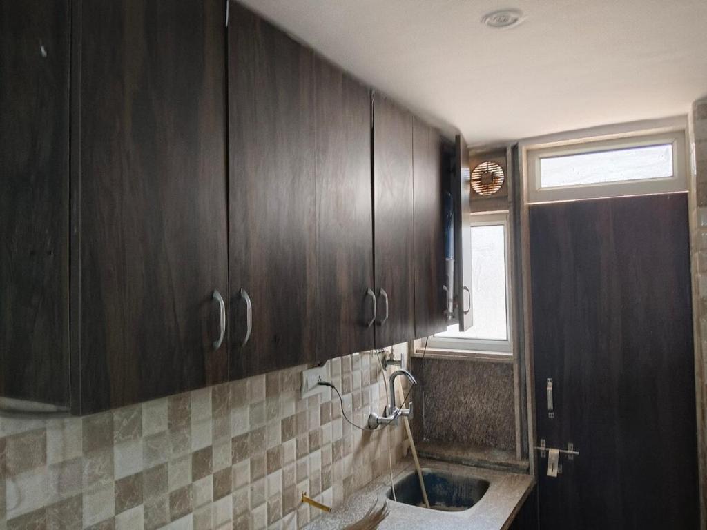 there is a fully contivity area, Gurgaon (updated prices 2025)