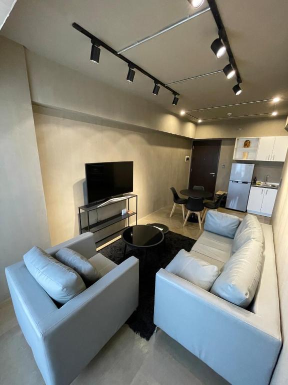 1BR Luxury Condo, Centrio Tower, Ayala Malls, Cagayan de Oro (updated ...