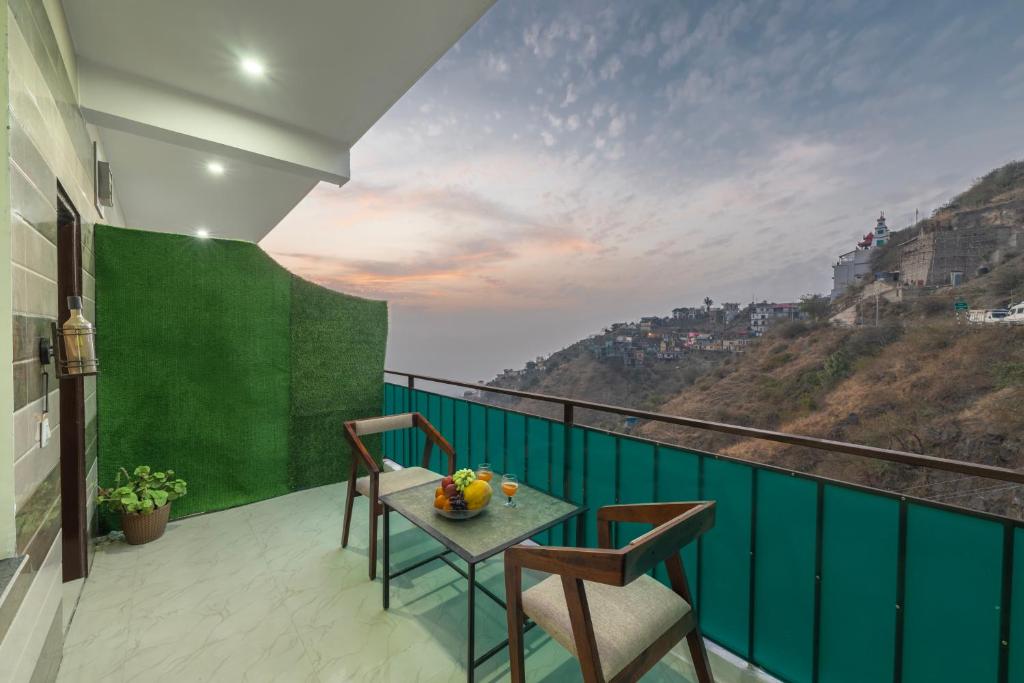 The Chetu's Nest Near Mall road kasauli, Kasauli (updated prices 2025)