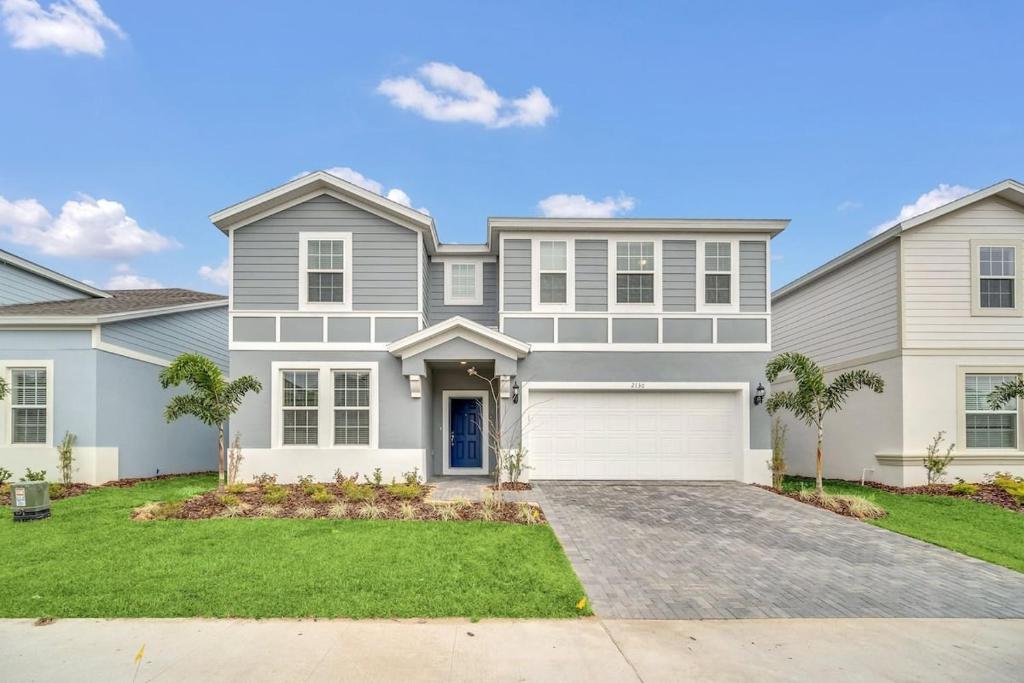 Brand New 9Bd Mansion Pool Spa At Windsor Island, Davenport (updated ...